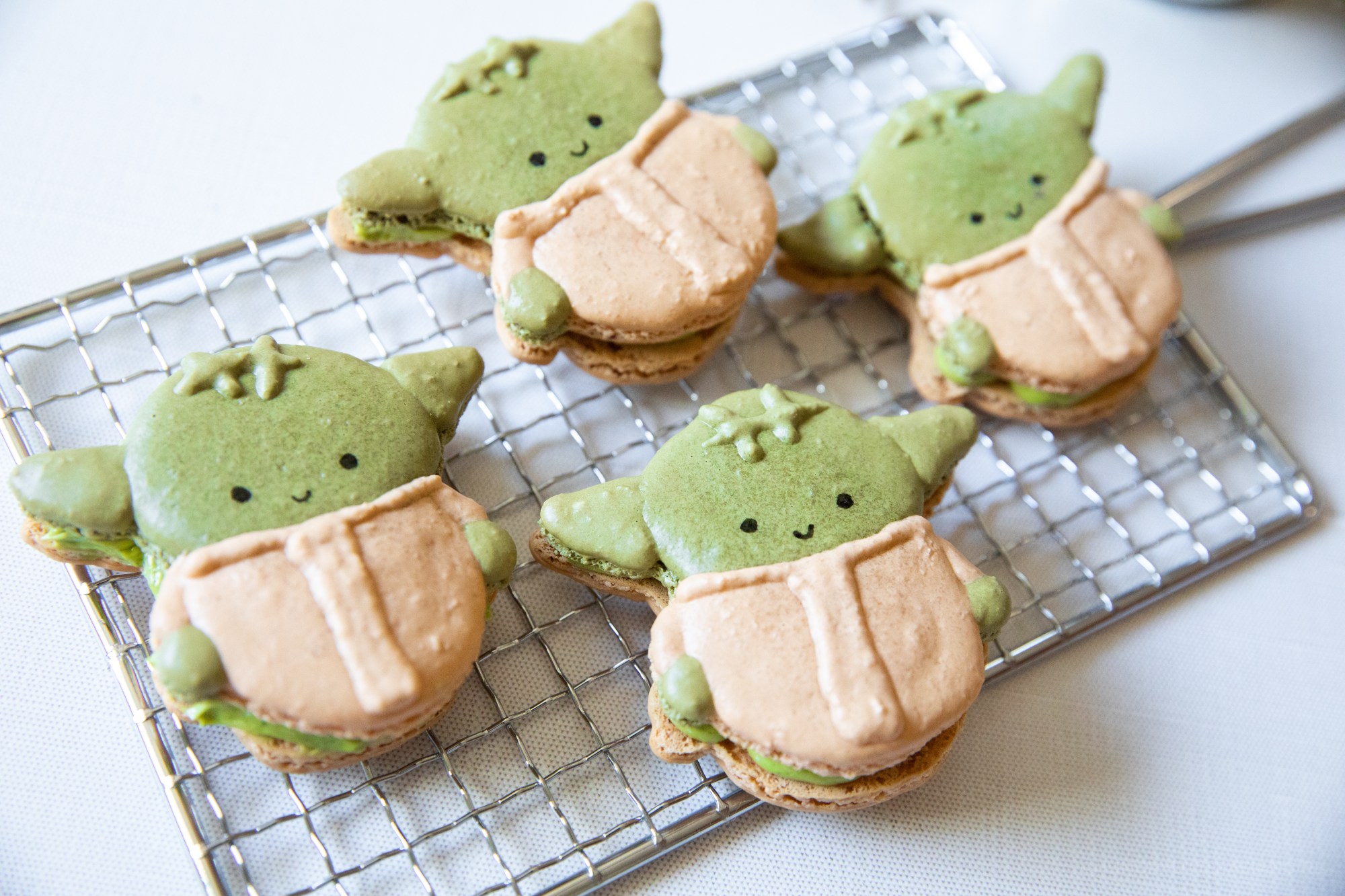 Baby Yoda (Grogu, The Child) Matcha Macarons - Hungry Little Asian Girl